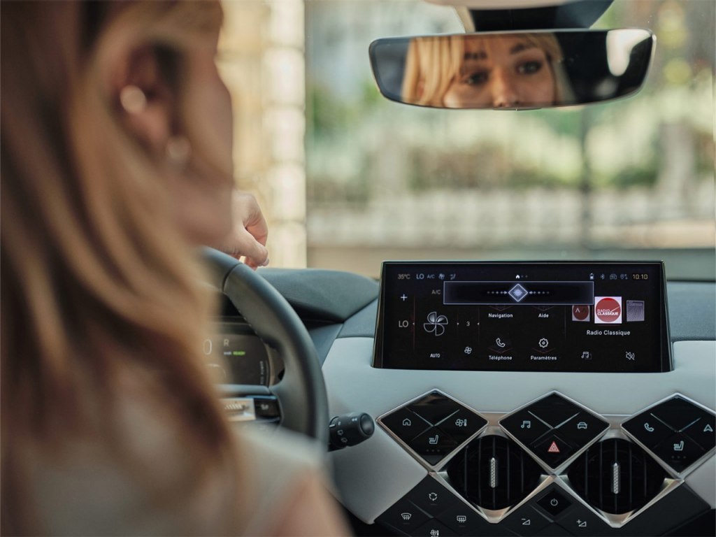 DS 3: the compact SUV available as 100% electric